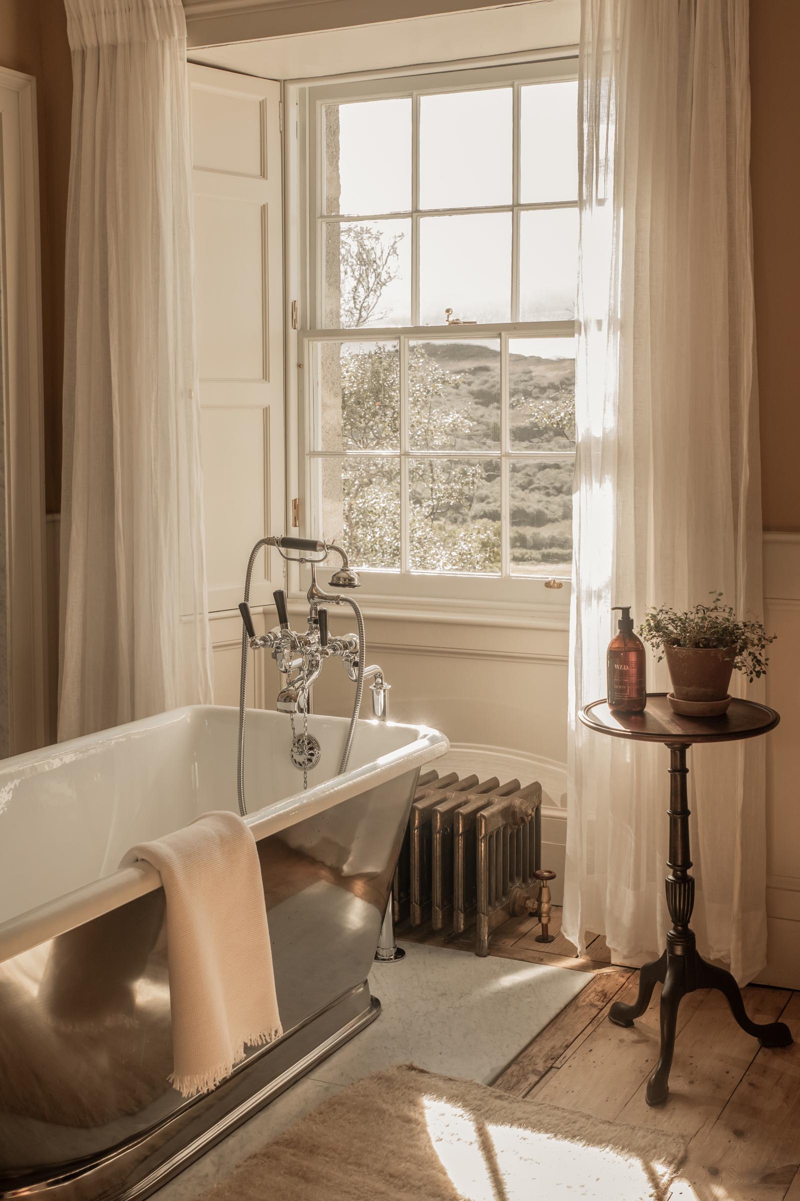Lundies House — GRAS